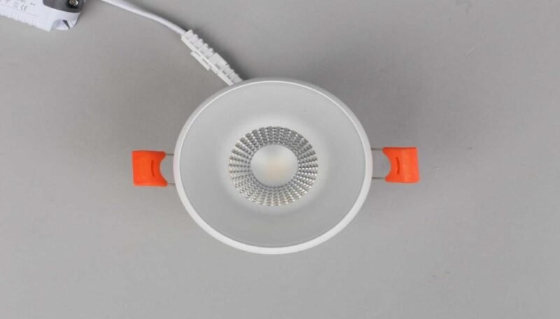 How To Change a Spotlight Bulb With Simple & Easy Way 2024