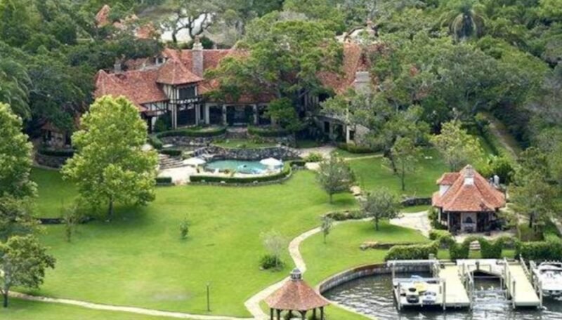 Hulk Hogan House | Location, Features & Cost Info - 2025