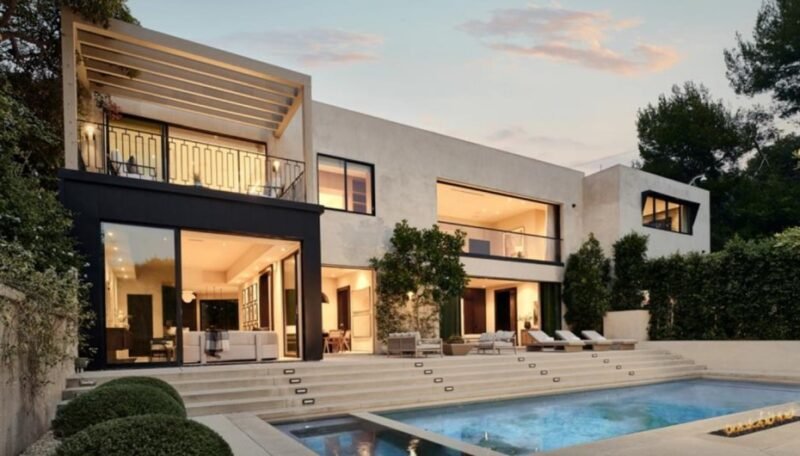 Kylie Jenner House - All Residences Address, Details & Facts