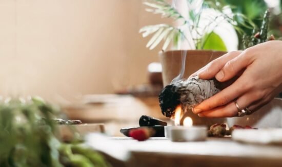 How to Sage Your House: 2025's Ultimate Guide for Cleansing