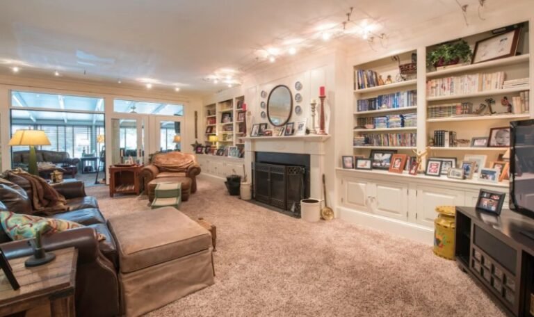 Johnny Depp House Address - Inside Tour, Cost, & Features