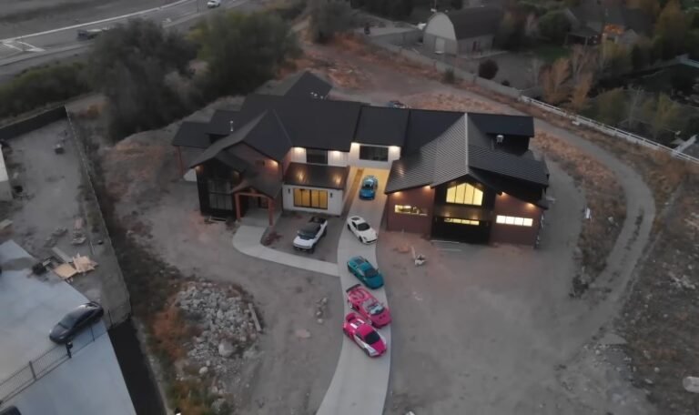 Stradman House | Inside Tour, Address, Cost & Feature Info